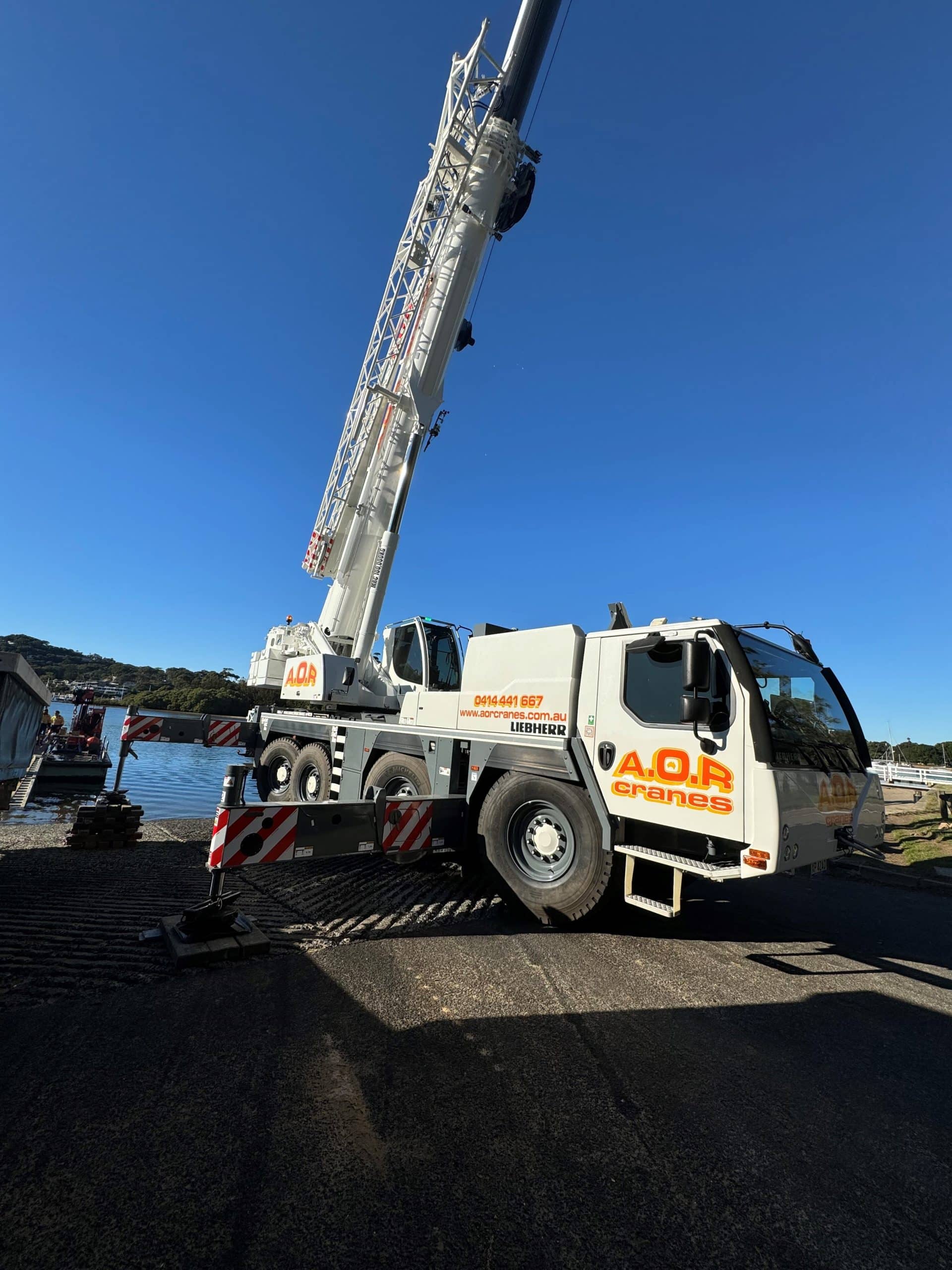 Trusted Mobile Crane Hire Expert in Sydney, NSW | AOR Cranes