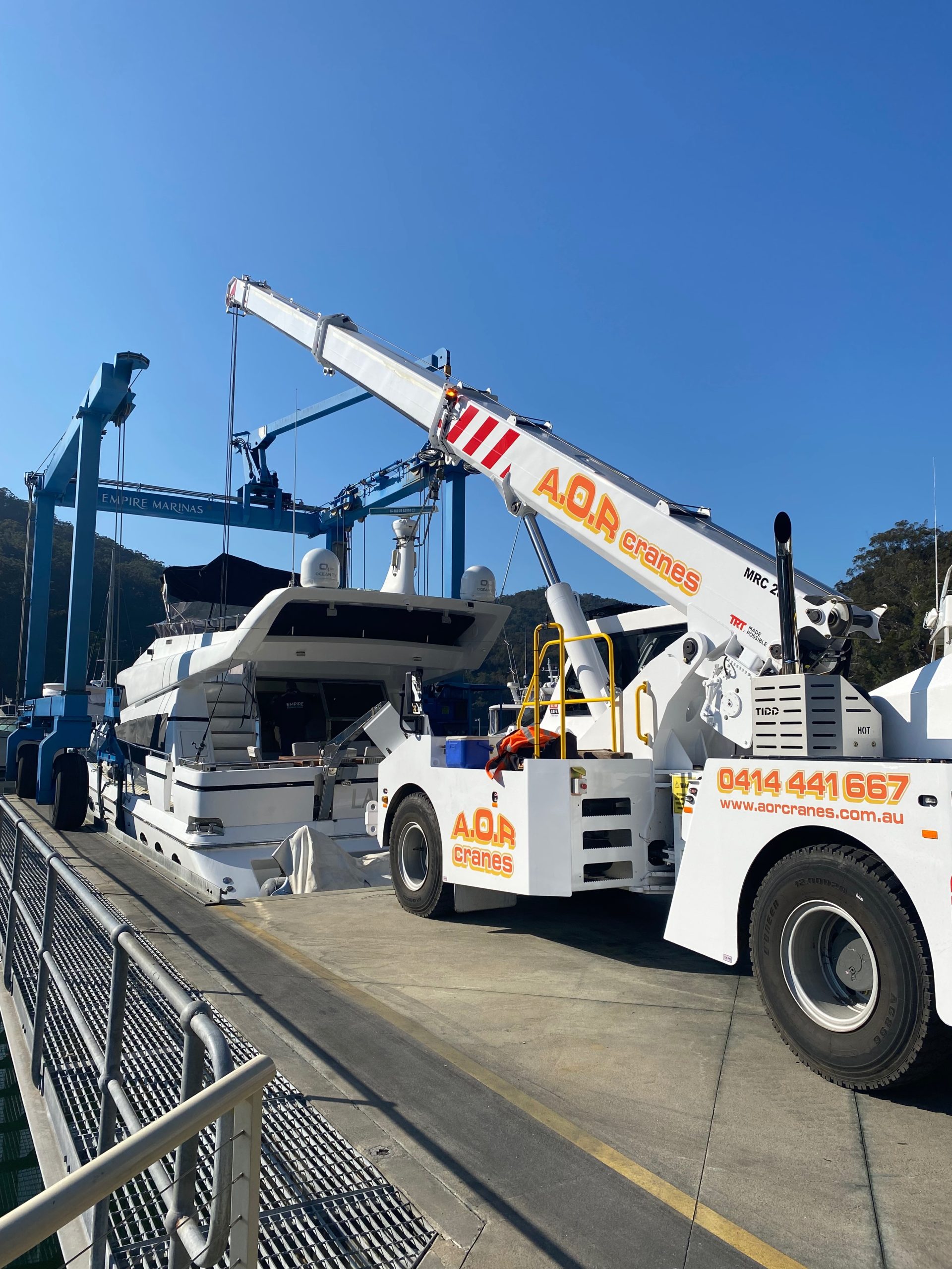 Crane Hire Eastern Suburbs - AOR Cranes